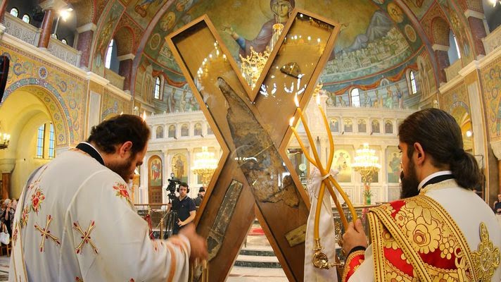 MUNIAT INTRANTES CRUX DOMINO FAMULANTES: Sant'Andrea e la sua croce